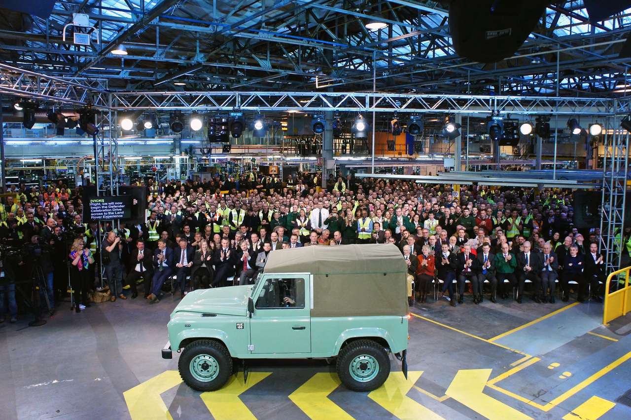 Радость со слезами на глазах,или как провожали последний Land Rover Defender - 29.01.16 21:30 ...