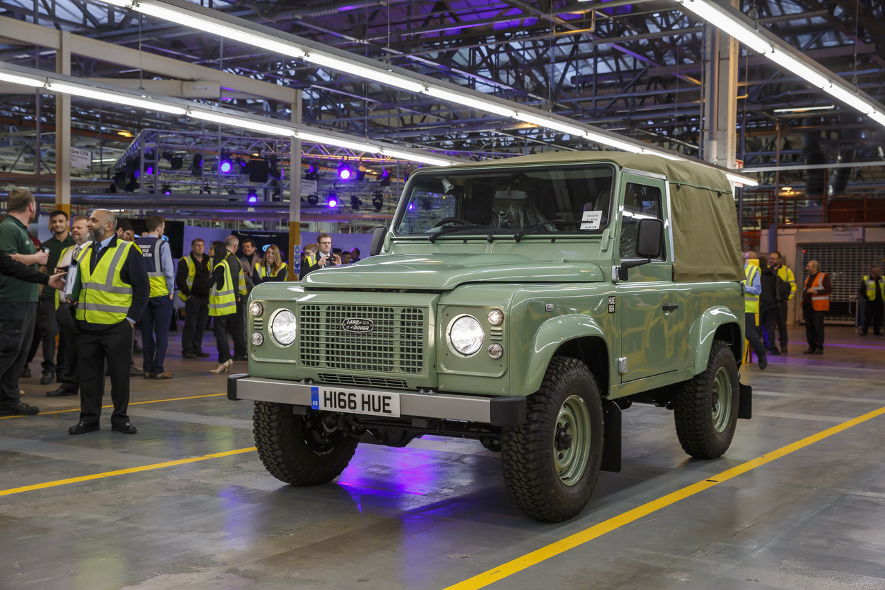 Радость со слезами на глазах,или как провожали последний Land Rover Defender - 29.01.16 21:30 ...