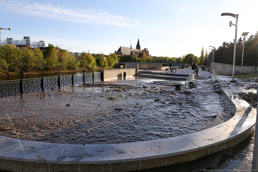 В Калининграде затопило набережную | Пикабу