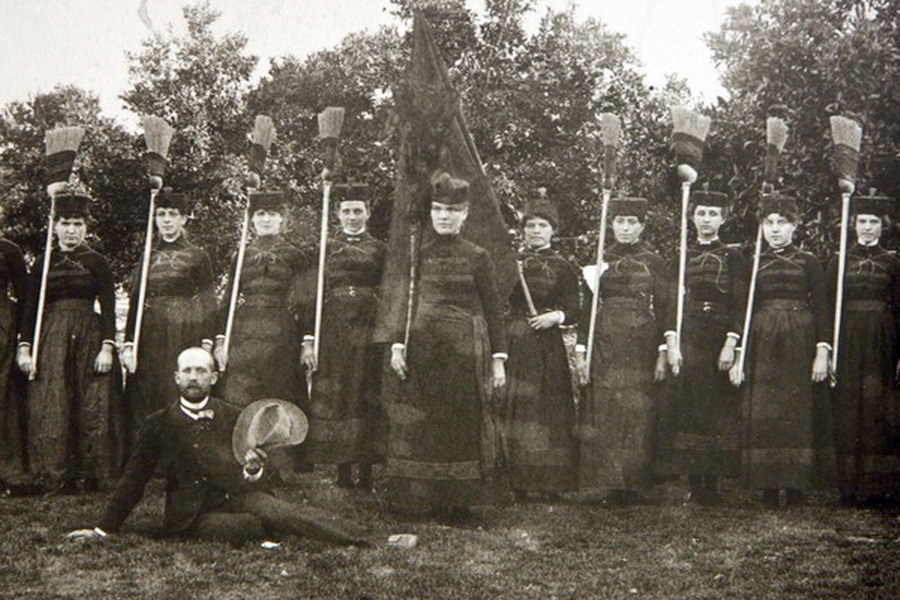 Broom Brigade Ladies | Пикабу