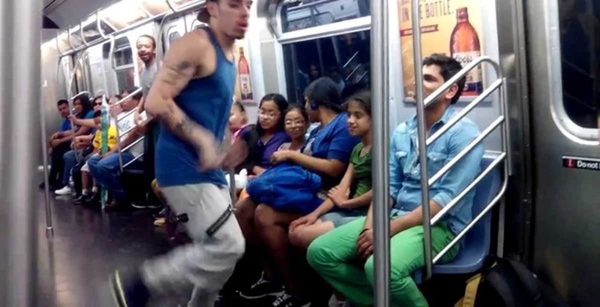 Subway dance "А Ленин такой молодой!" | Пикабу